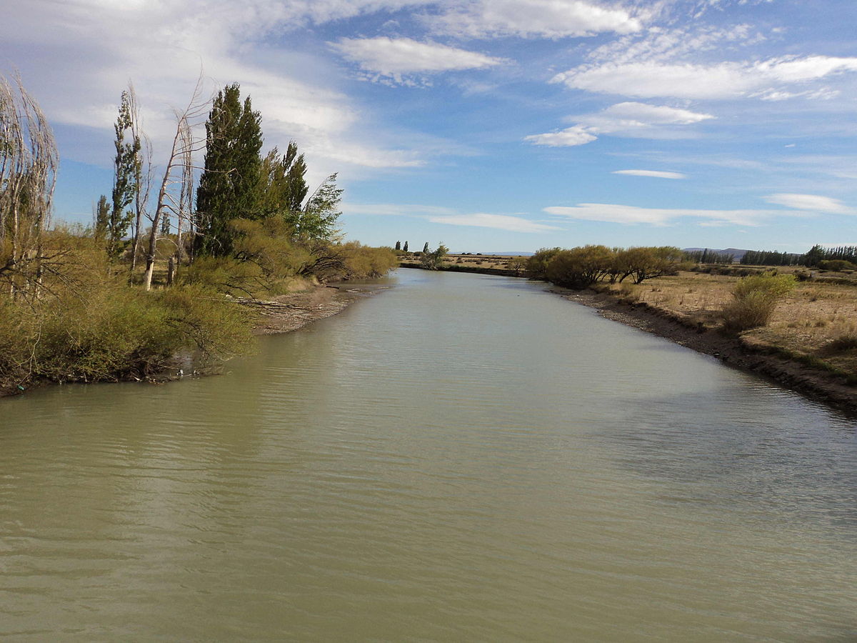 Exploring Chubut River's Key Historical Figures