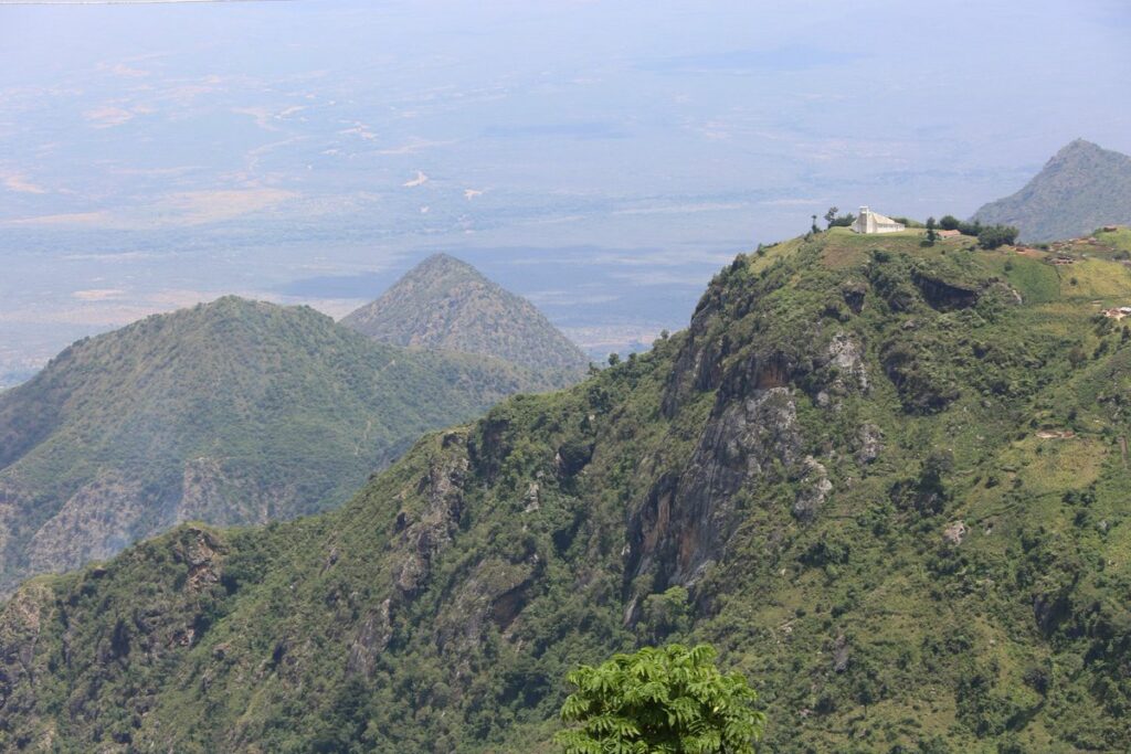 Discovering Elgeyo Escarpment Mountains: Trailblazers of Exploration ...