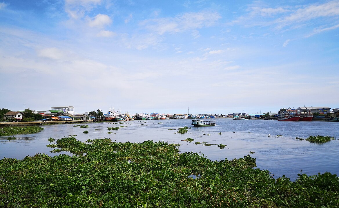 Tha Chin River: Explore the Captivating Journey of Historical Figures ...
