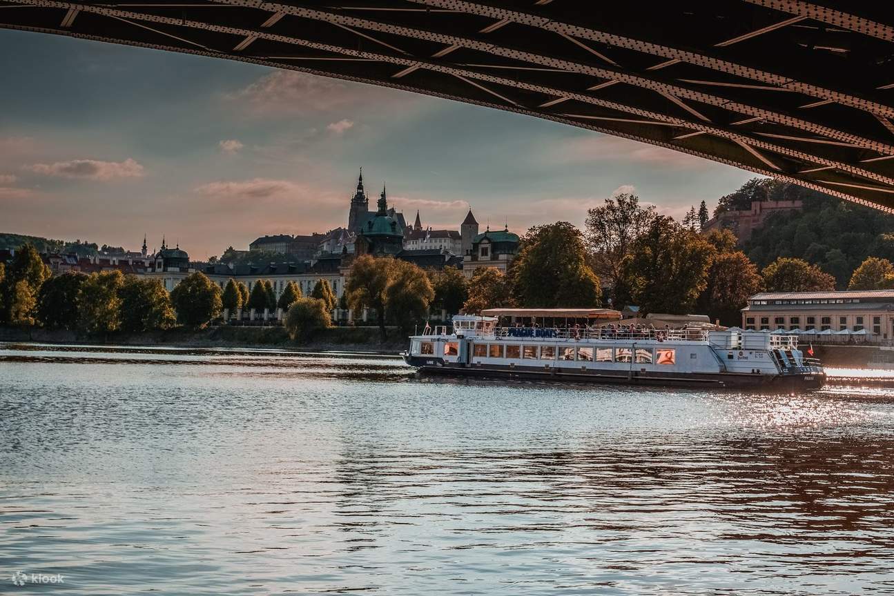 Vltava River: Explore the Captivating Journey of Historical Figures and ...