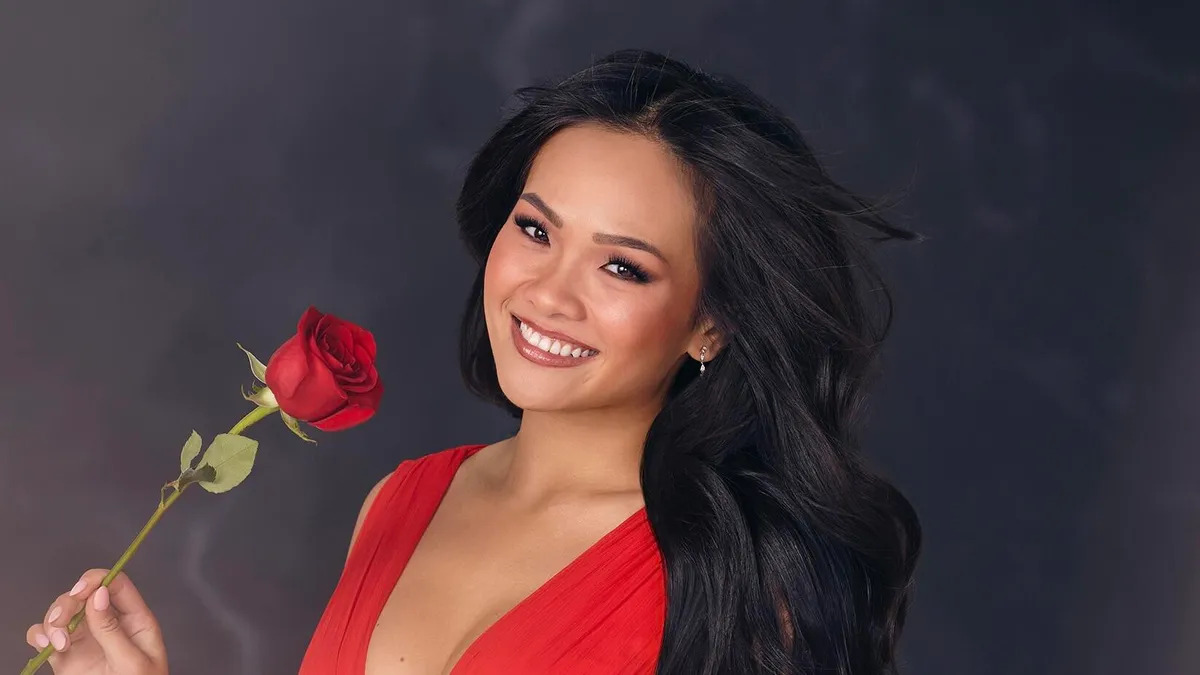 Bachelorette in Season 21: Jenn Tran's Historic Journey as the First ...